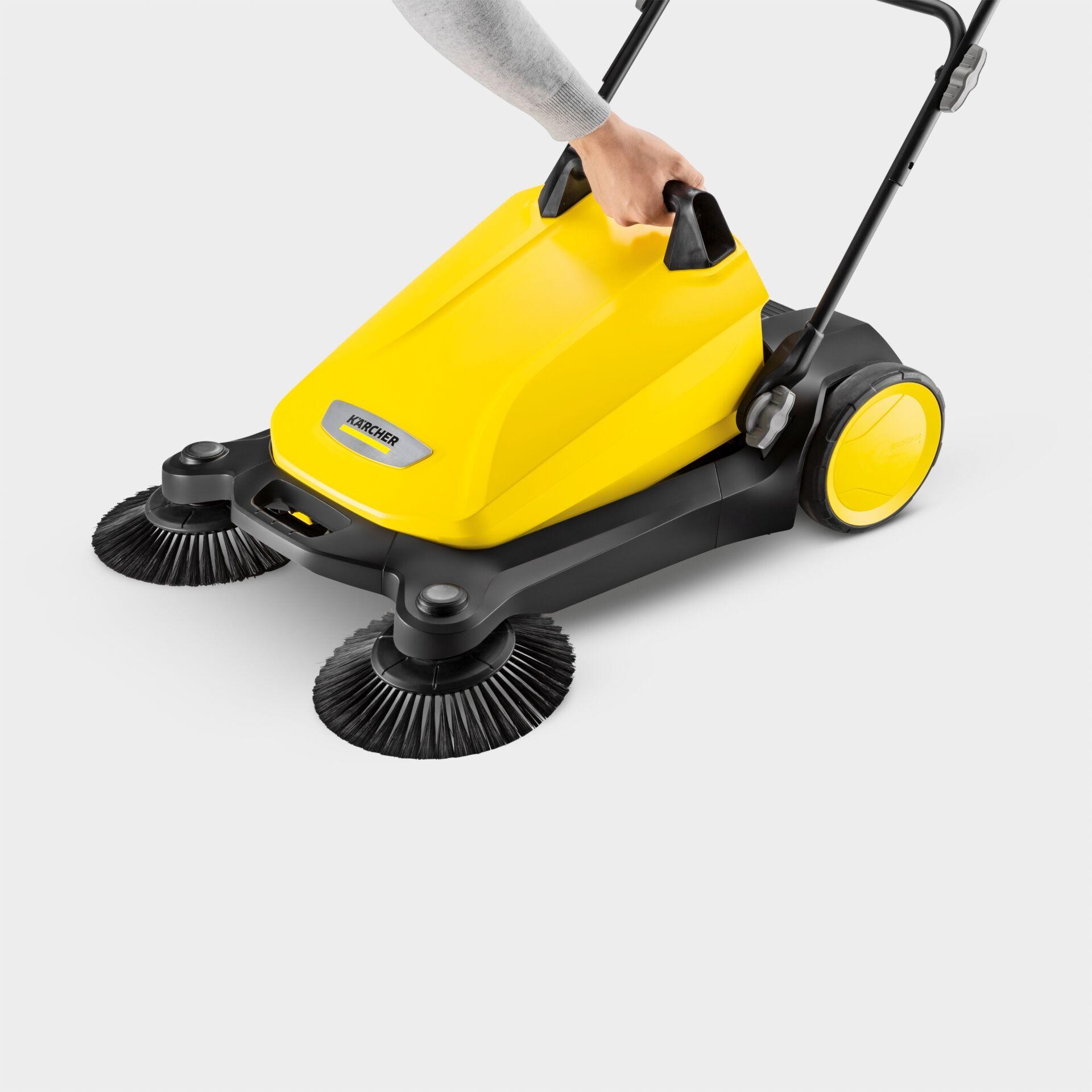 Karcher Kehrmaschine S 4 Twin